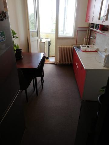 Tražim stan - Beograd - Marina - 24 god - Zaposlen(a) - Nepušač - 170 ...