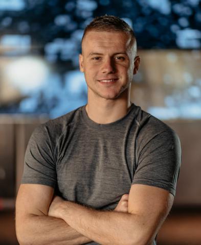 Looking for an apartment - Novi Sad - Dejan - 28 yr - Employed - Non ...